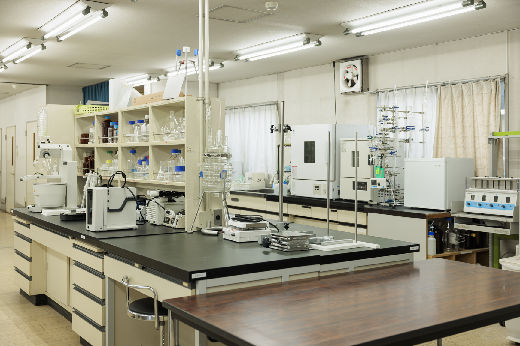 実験器具をオーダーメイドも可能!?老舗理化学機器メーカーで起こすコラボレーション | Co-LABO MAKER導入事例集